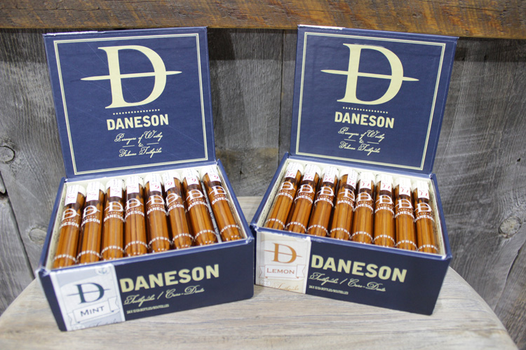 ＊DANESON WORTHY FULSOME TOOTHPICKS＊｜STANDARD STORE